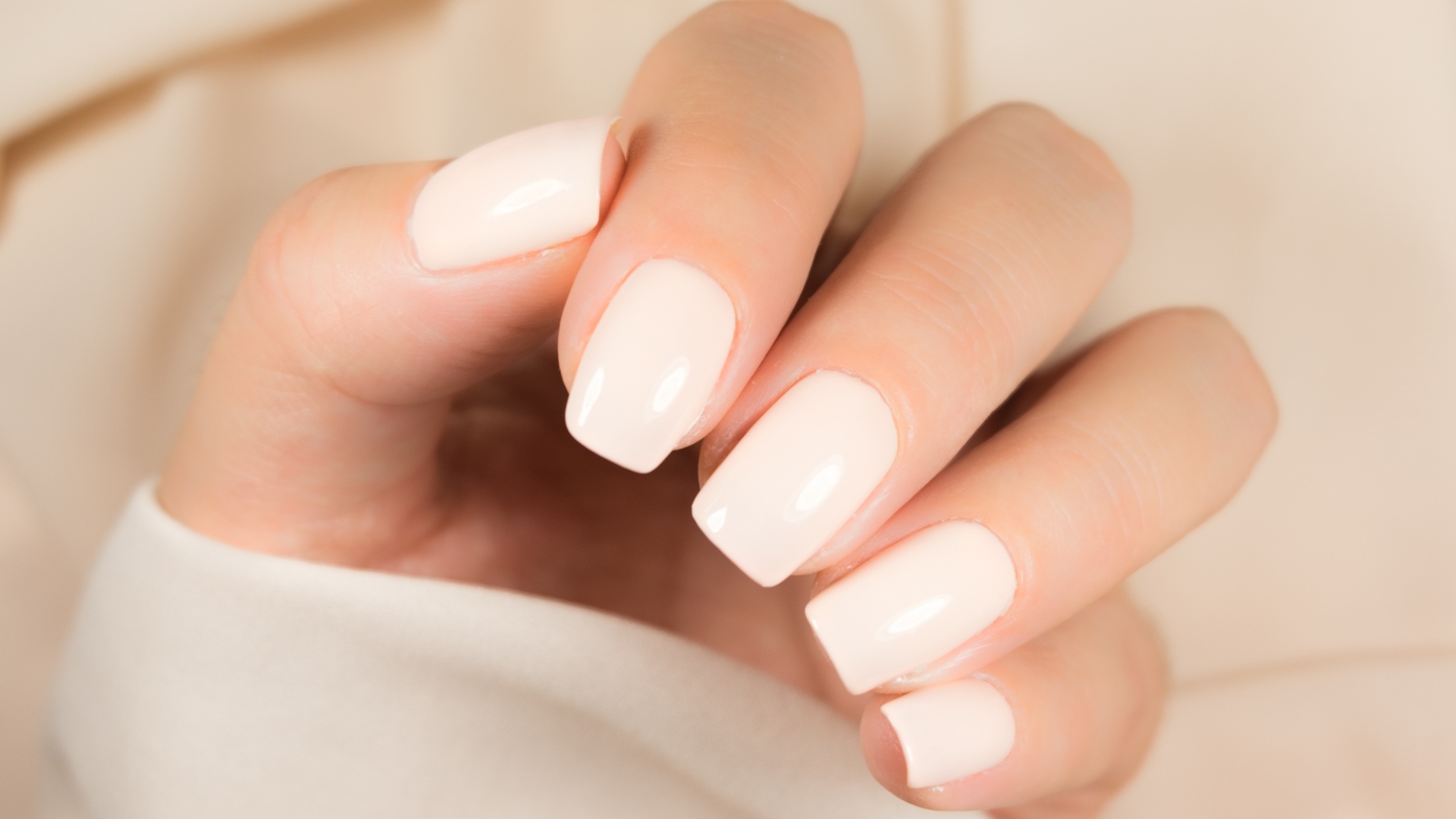 نصائح عند استخدام جل طلاء الأظافر | حلوة