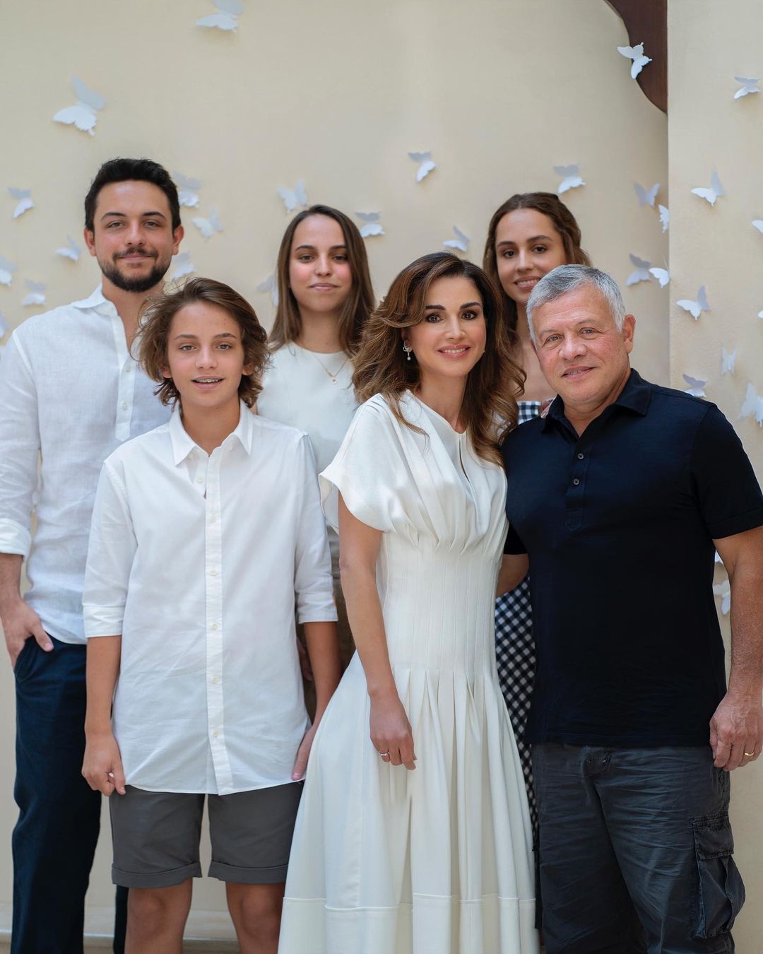 الملكة رانيا أجمل صورها العائلية بمناسبة عيد ميلادها حلوة
