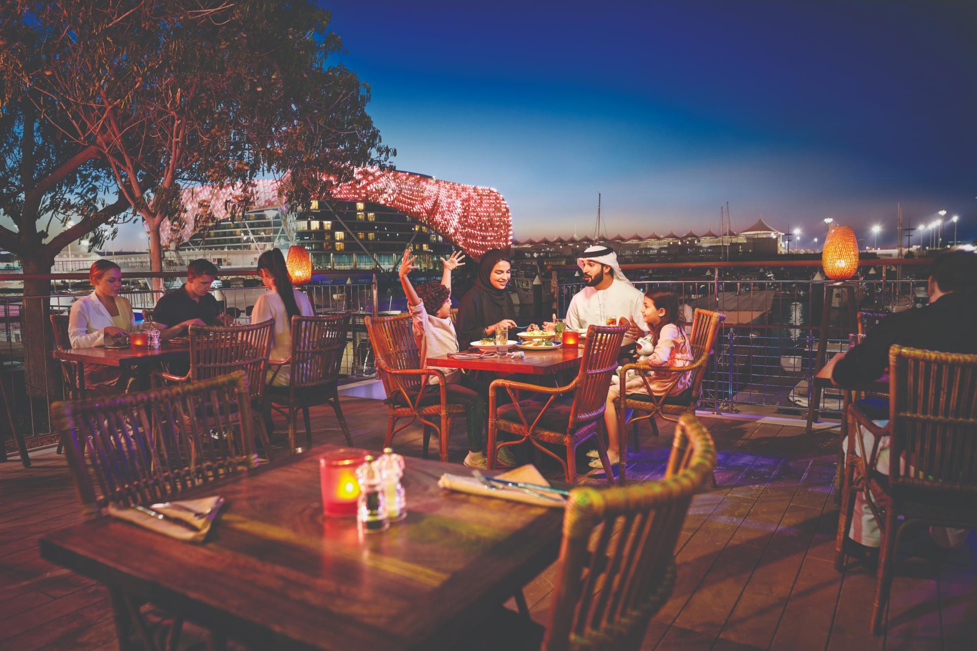 5 أسباب تجعل من جزيرة ياس الوجهة الأمثل للاستمتاع بيوم السياحة العالمي ...